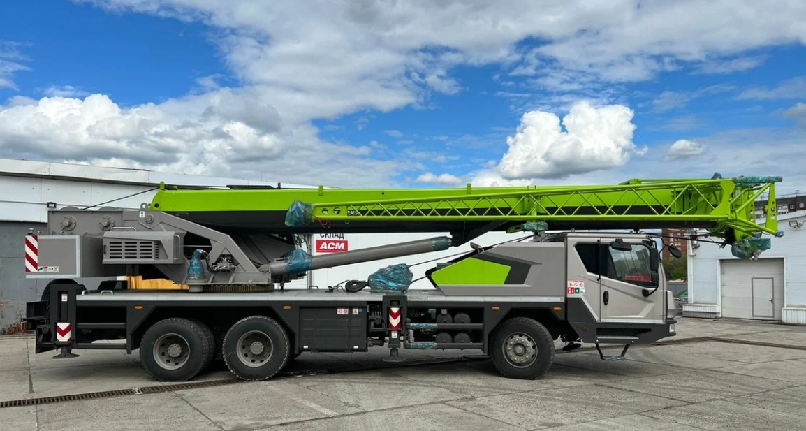 Автокран ZOOMLION ZTC250V-Амурспецтехникс