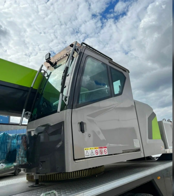 Автокран ZOOMLION ZTC250V-Амурспецтехникс
